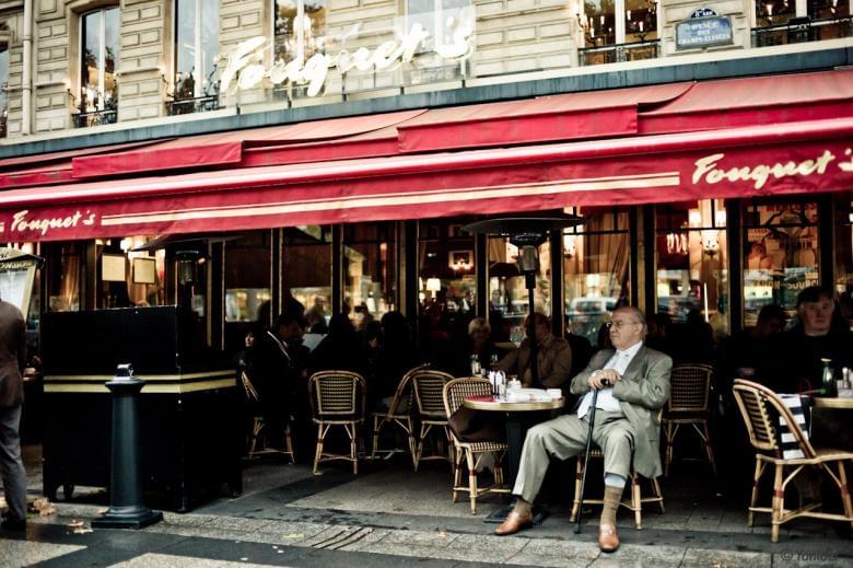 フランス・パリ屈指の大通りシャンゼリゼで人気の観光スポット大特集！最高に楽しめるパリ観光タイム｜TapTrip